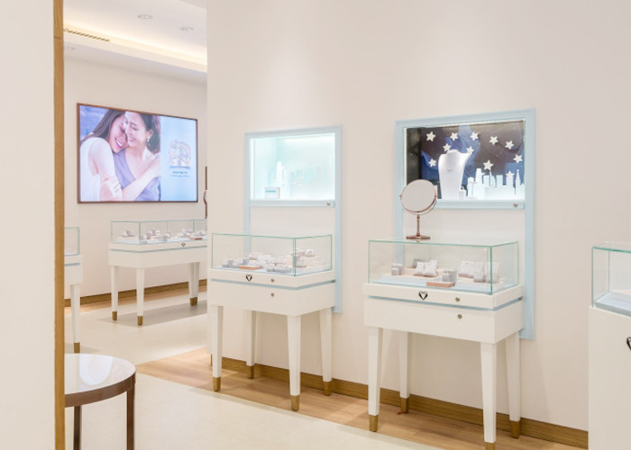 Custom Jewelry Display Cases / Shop Display Cabinets Install With LED ...